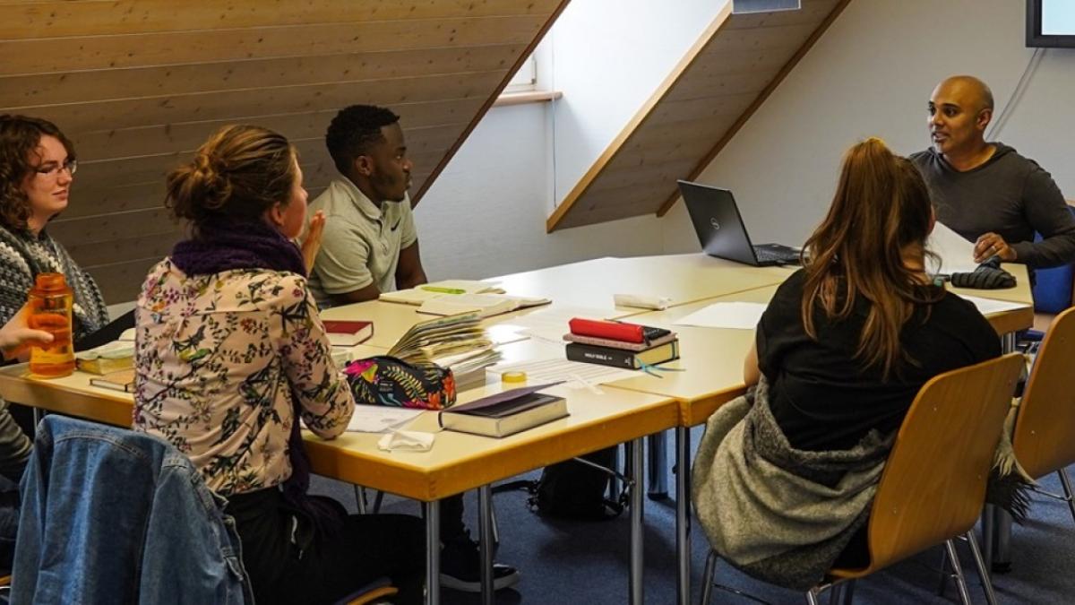 Training Disciple-Makers to Multiply disciples | OM.org