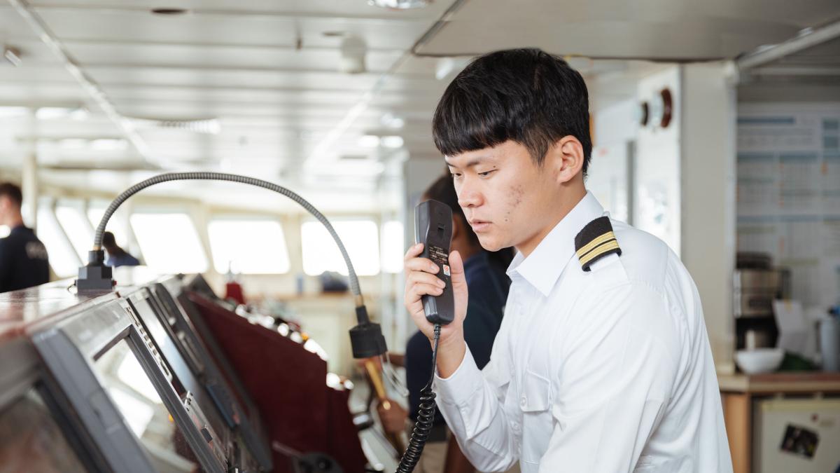 Logos Hope: Navigational Officer of the Watch (STCW Reg II/1) | OM.org